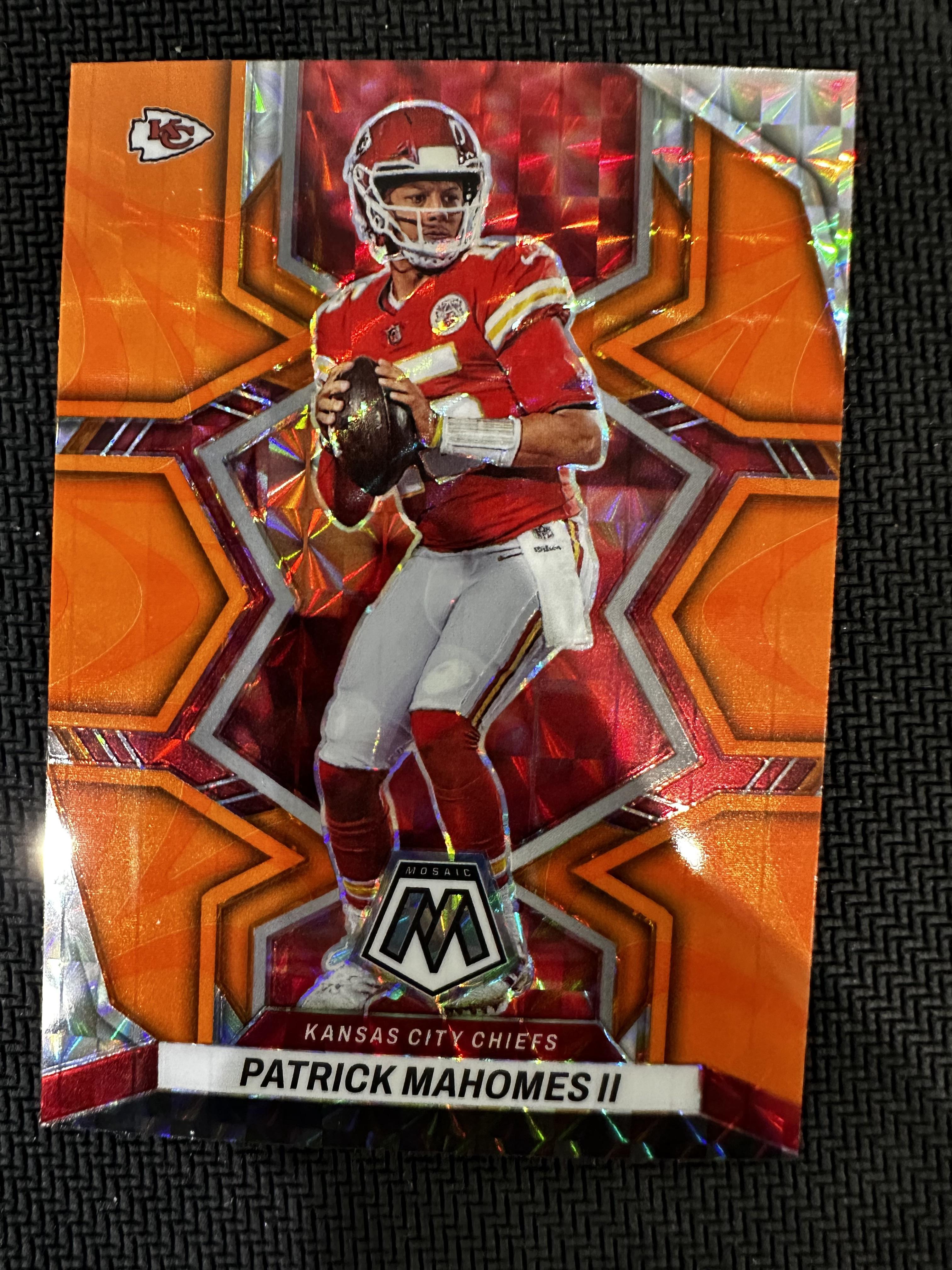 #94 Patrick Mahomes II 2022 Panini Mosaic Chiefs Mosaic Reactive Orang ...